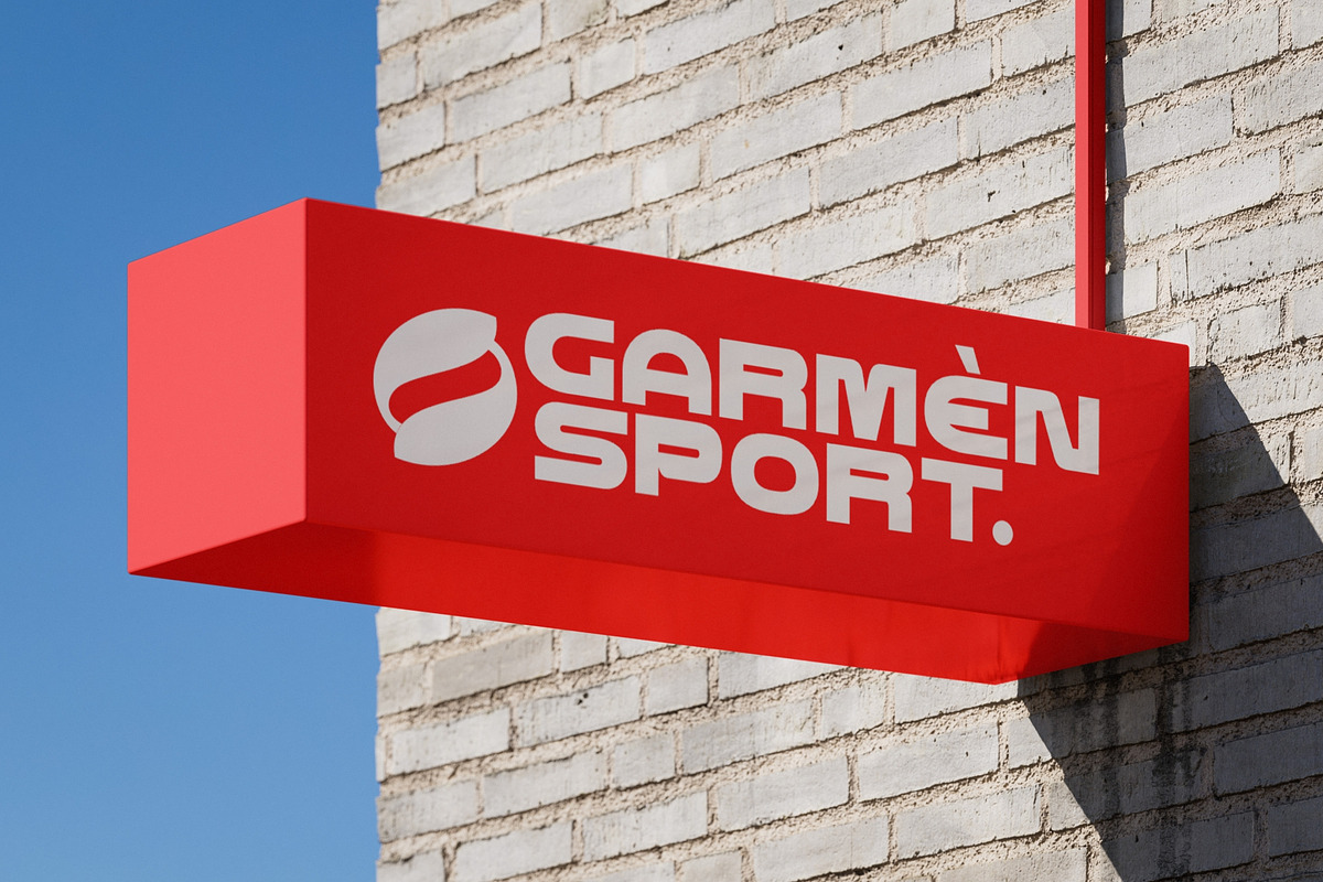 Imax, a Sans Serif Font by HRDR