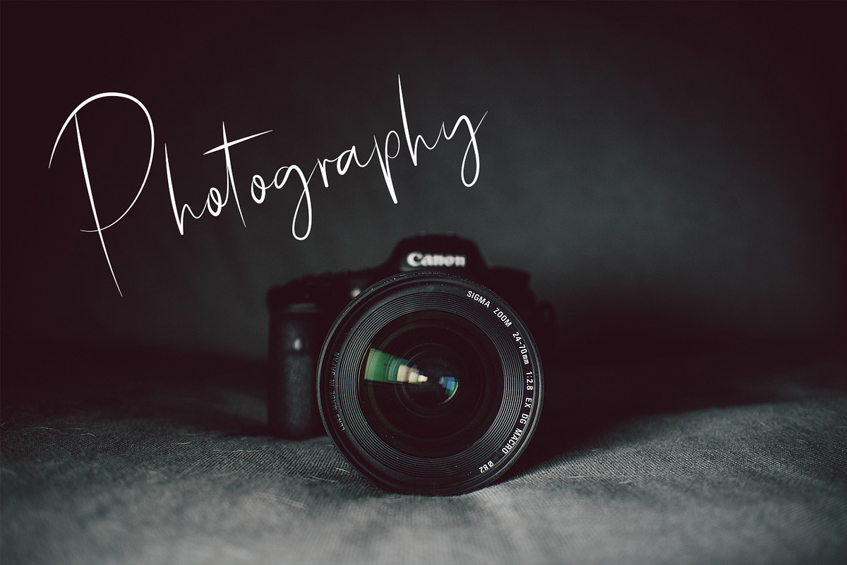 Photography - Elegant Script Font
