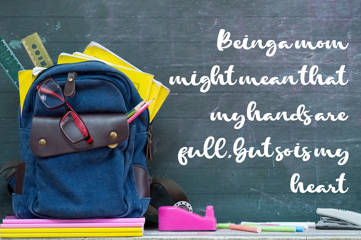 Chick Chack | Creative Market