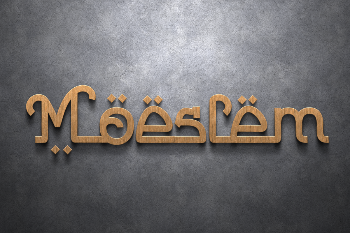 Salamah Arabic Style Typeface, a Symbol Font by zerologicstudio