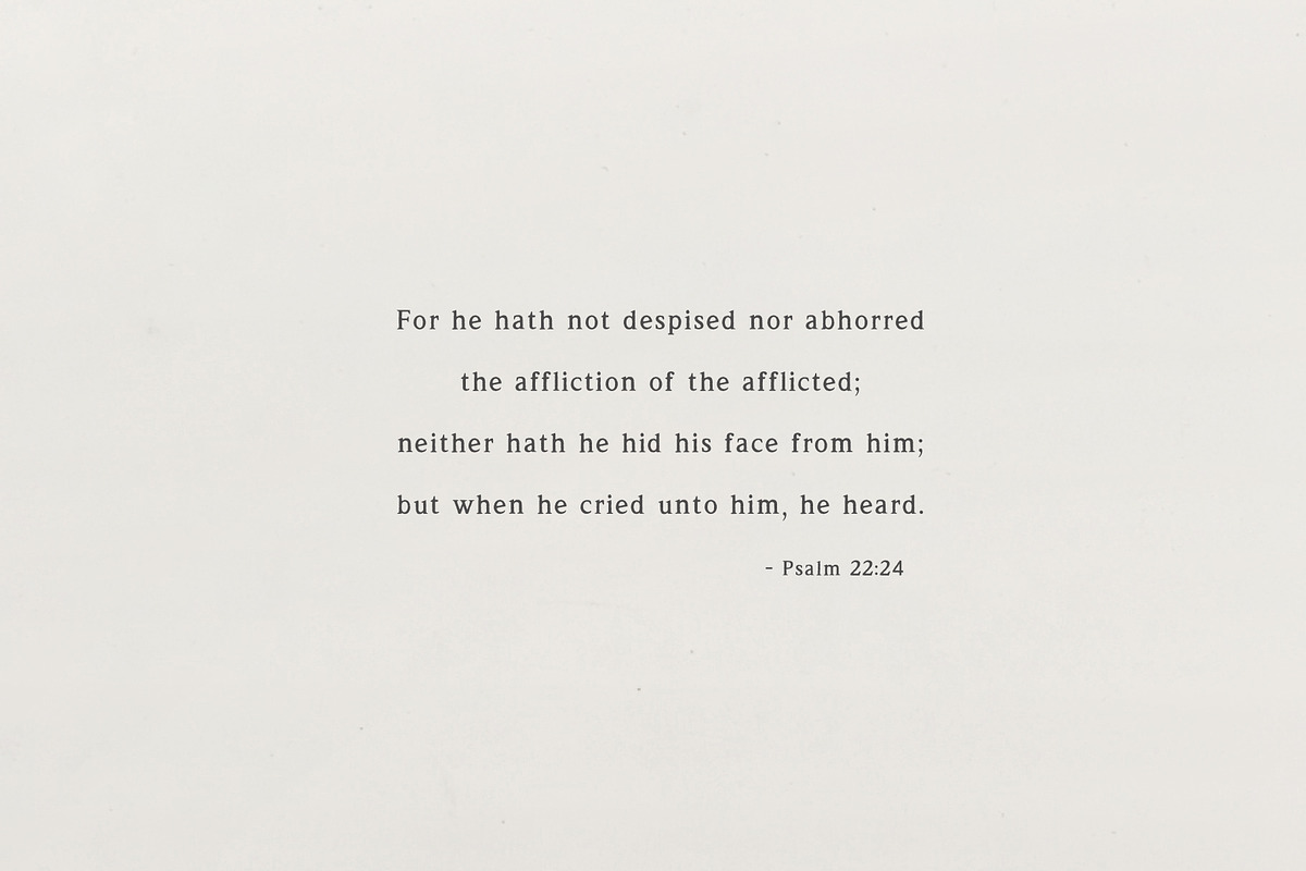 Vintage Serif Font Apostrophe