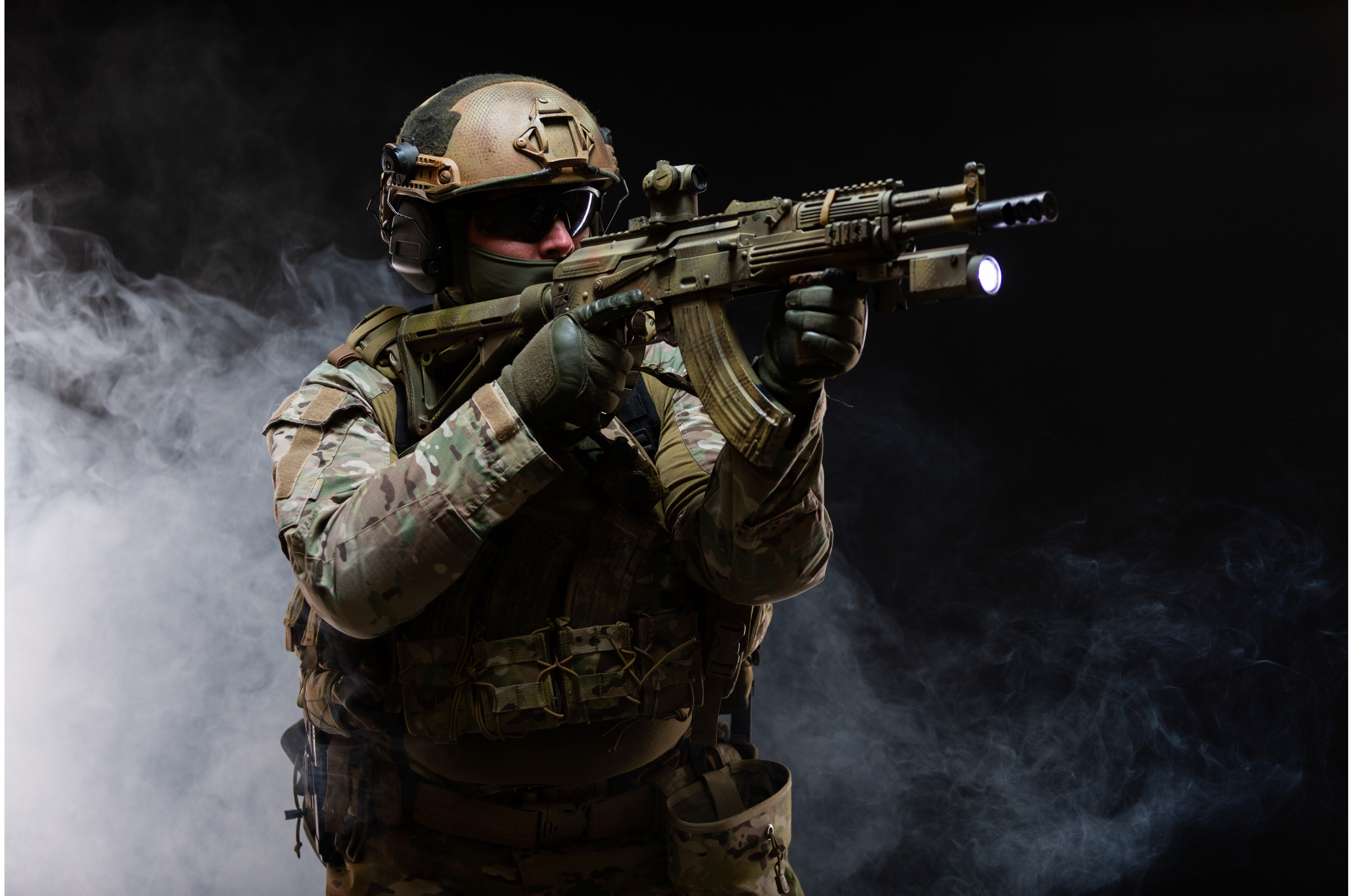 Side view of army soldier in, a Person Photo by mif