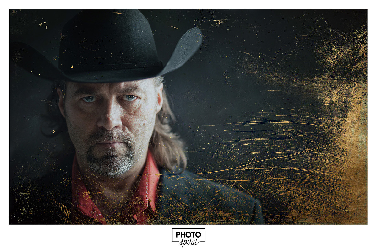 Golden Patina Photo Effect, a Plug-in Add-On by PhotoSpirit