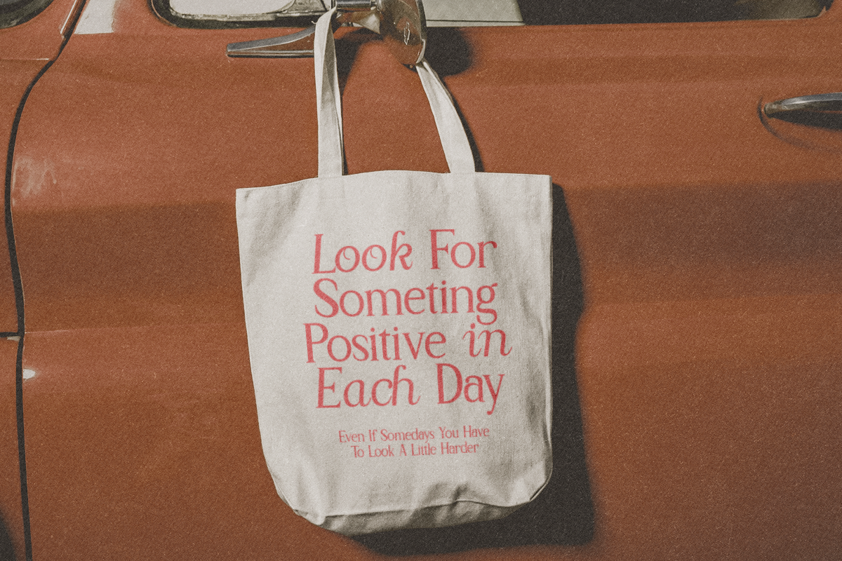 Editor Gifted - Nineties Font, a Serif Font by Pandeka Studio