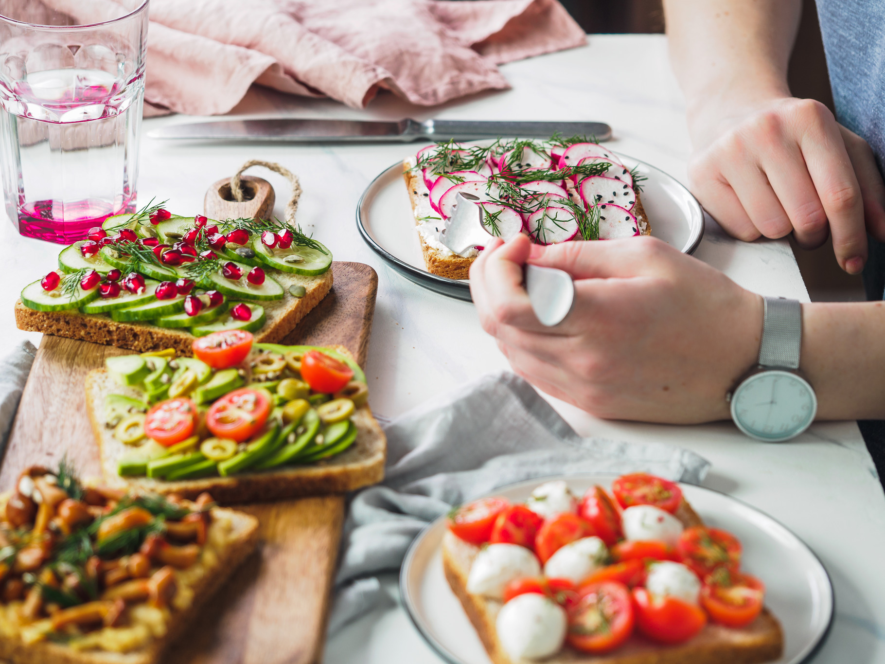 Female hands and vegetarian, a Food & Drink Photo by Fascinadora