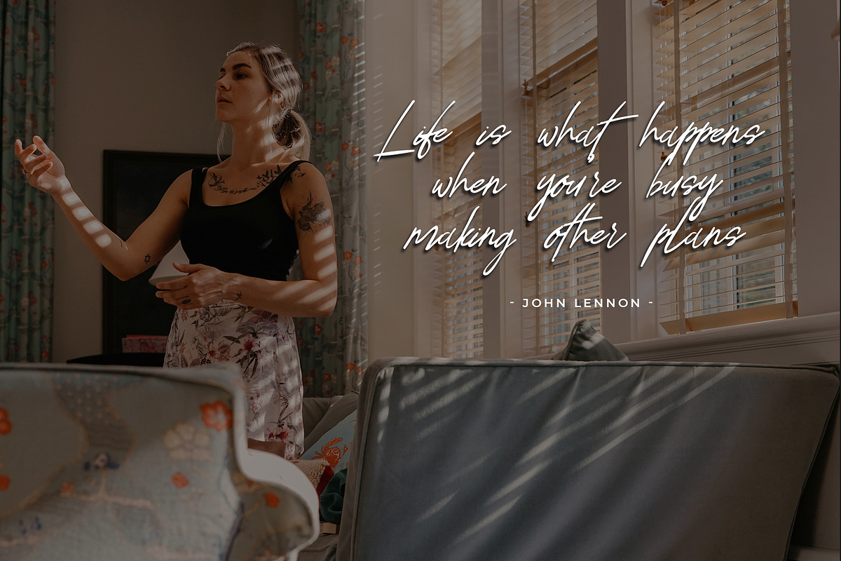 Annie Signature Handwritten Font, a Script Font by UICreative