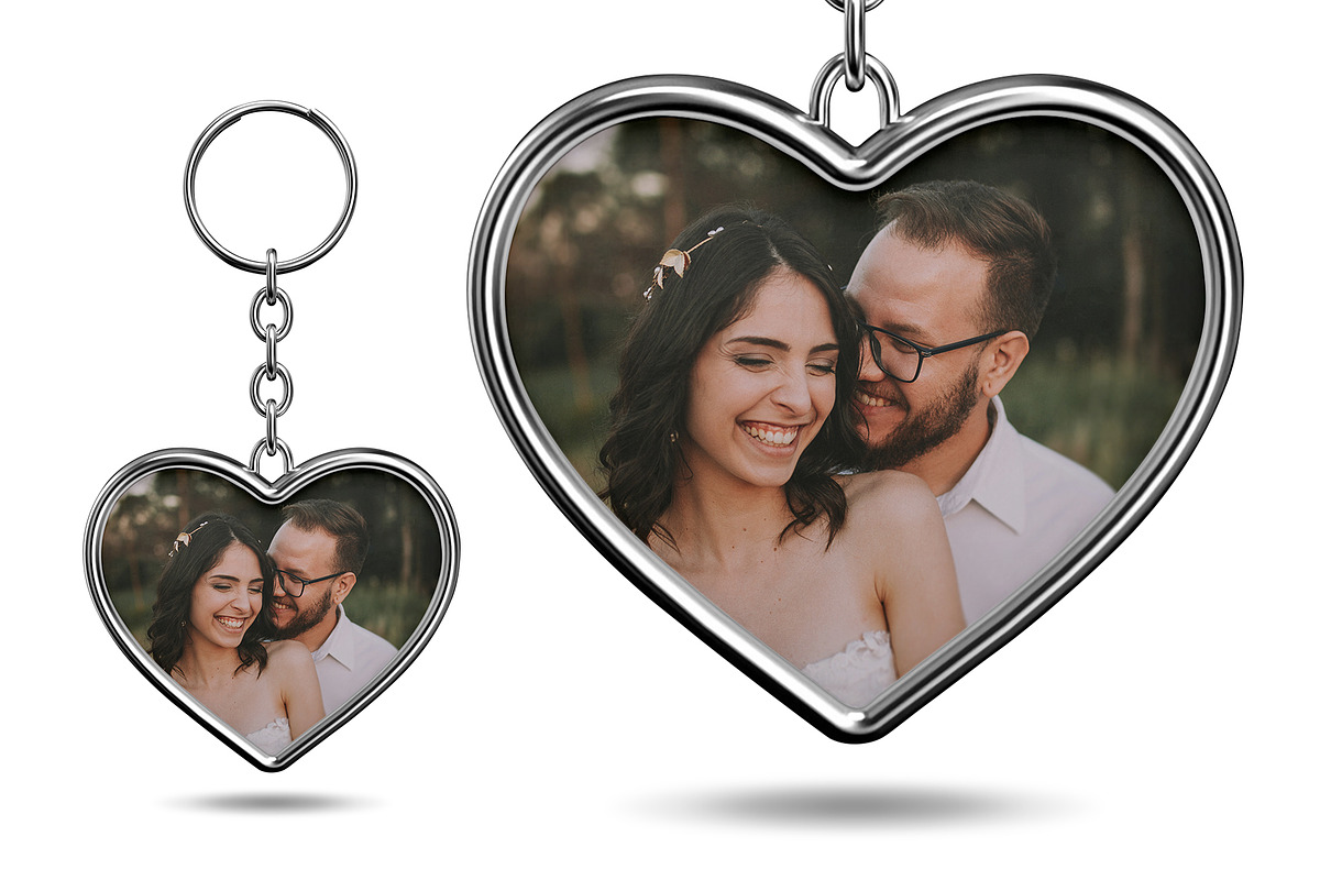 Heart Shape keychain Mockup