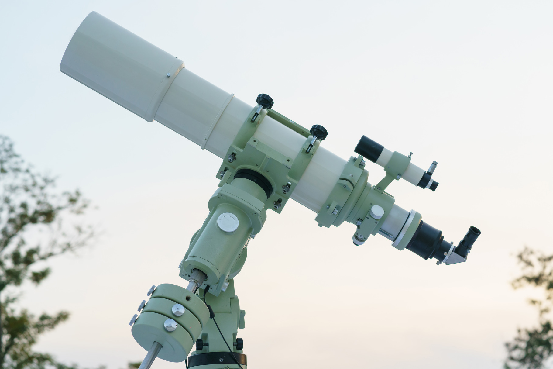 Modern telescope for landscape exploring the night sky, a Technology ...