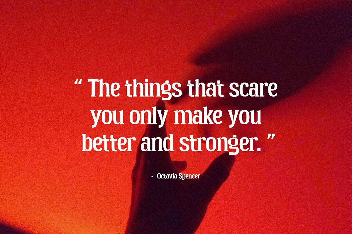 Broken Strings Retro Font