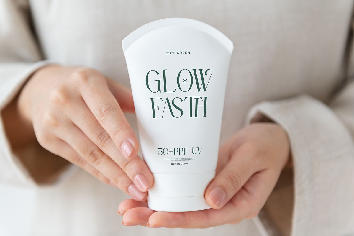 Lianthe || Elegant Classy Serif Font, a Serif Font by Ermedia Studio