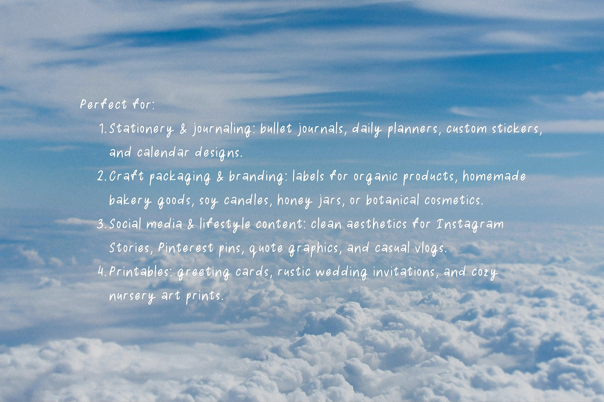 Small Talk. Casual Handwritten Font
