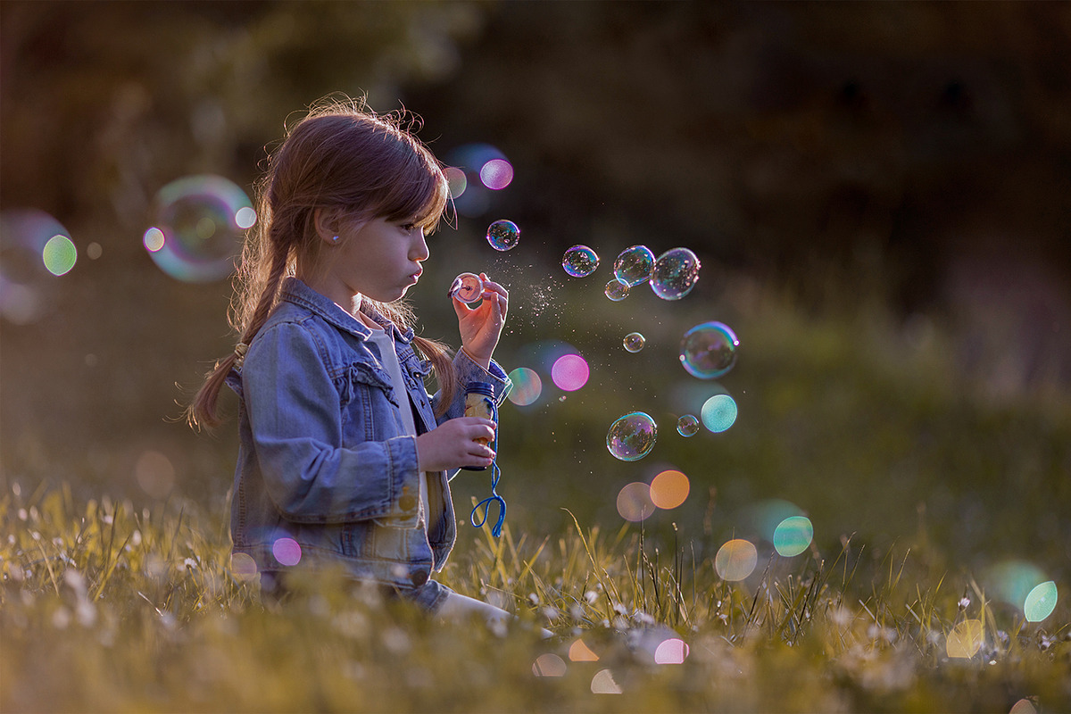 Sun Rays Photoshop Overlays, a Plug-in Add-On by FixThePhoto