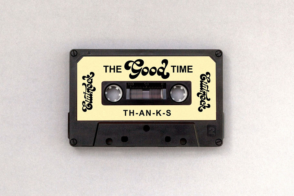 Eiutneck Script, a Script Font by ngene