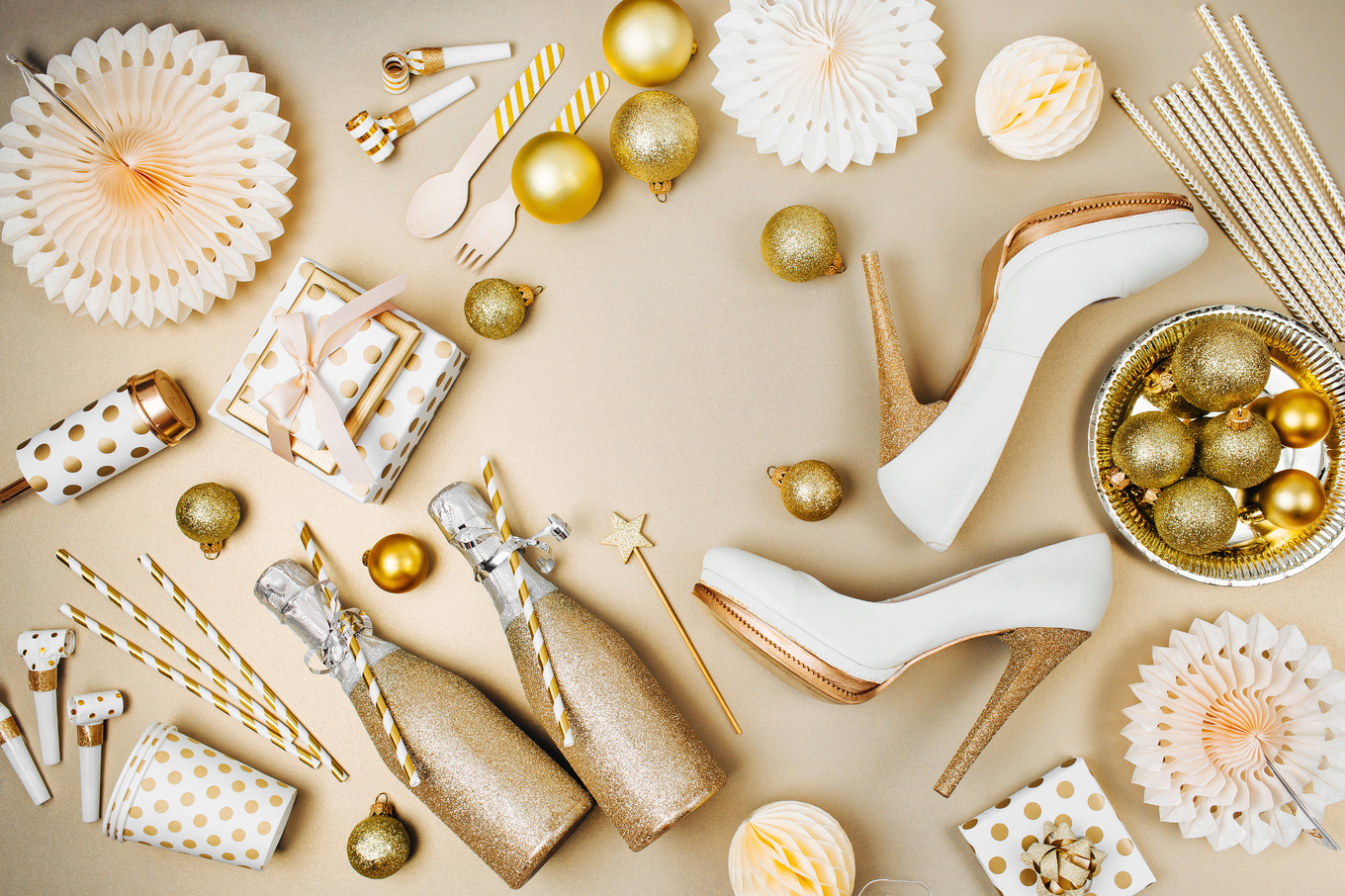 Festive decor in gold colors, a Holiday Photo by Maria Igisheva
