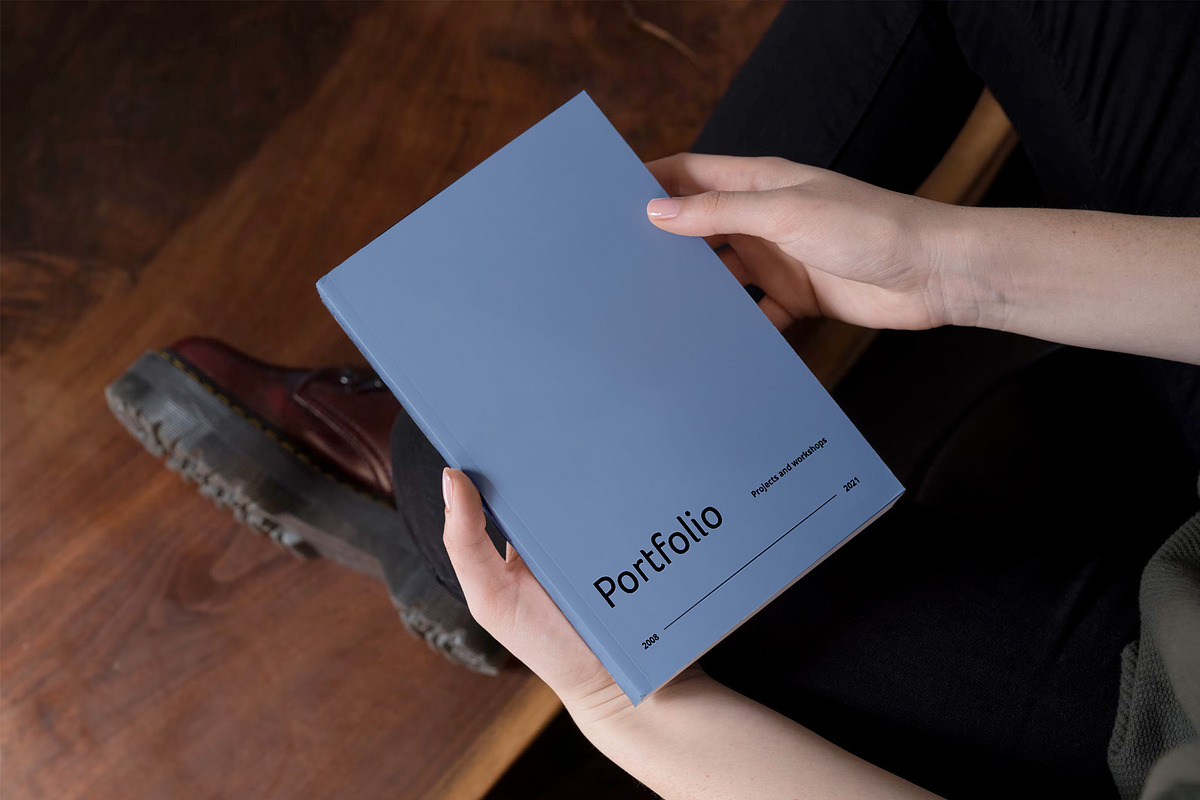 Minimalist Portfolio Template, a Magazine Template by Grafvish