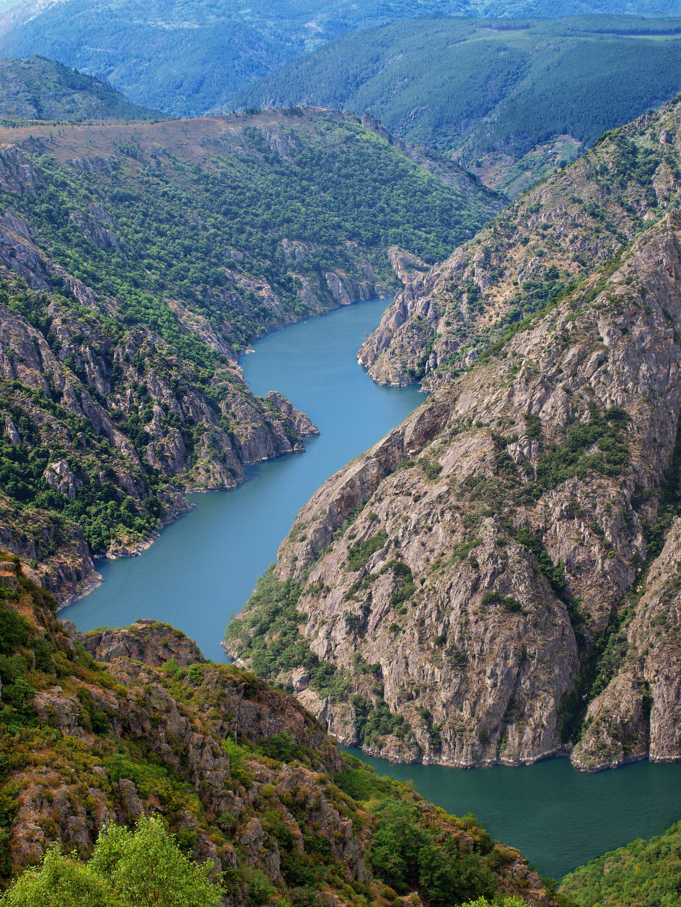 Sil river canyon, a Nature Photo by Cazador de sueños