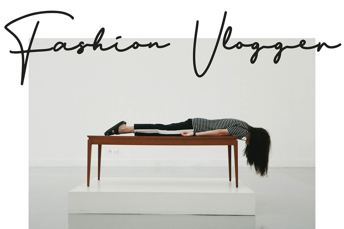 Dorothea Pearlina Simple Signature, a Script Font by Formatika Studio