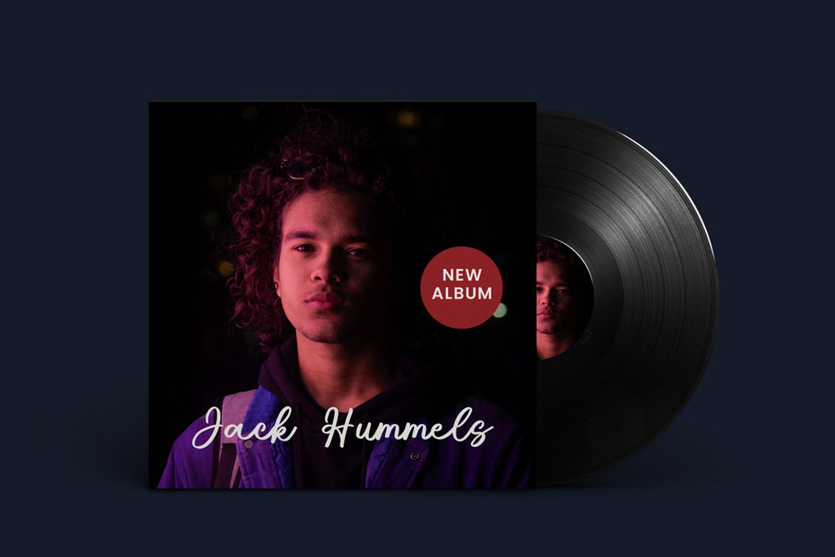 Radiant Signature - Handwritten Font | Creative Market