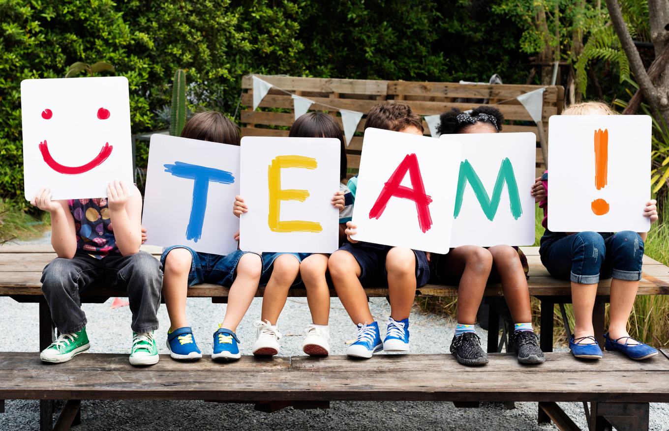 Children participating in activities, a Photo by rawpixel