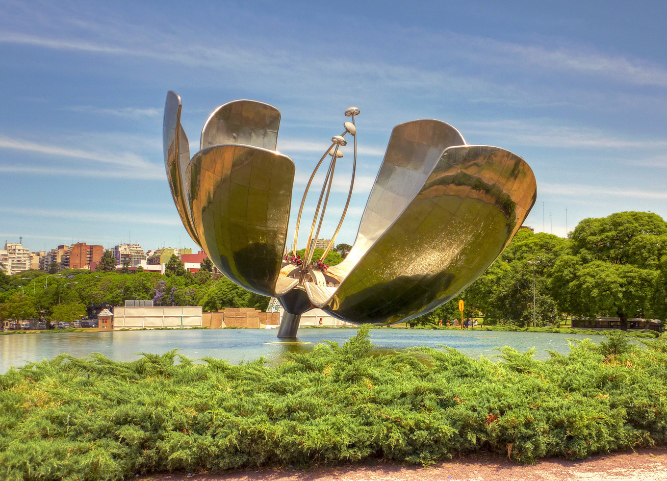 Metallic Flower - Floralis Generica, an Architecture Photo by Gabriel ...