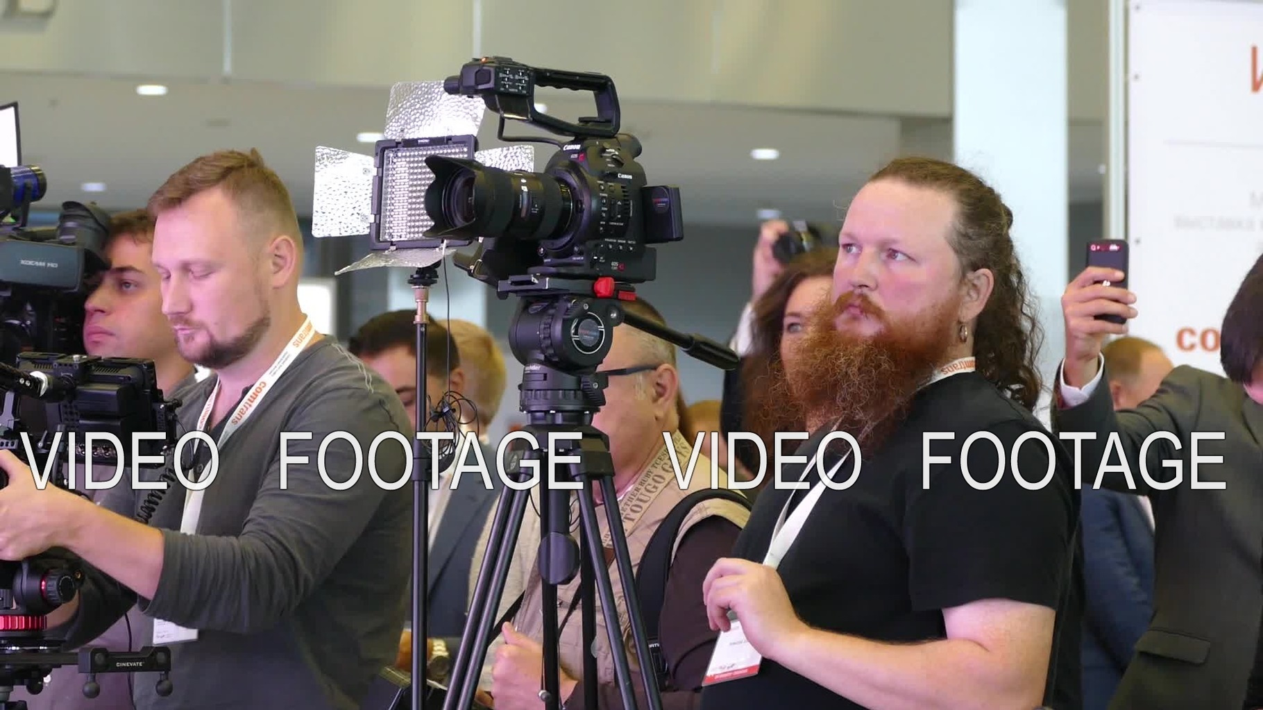 Television operators during the filming of the event, a Graphic by KAA