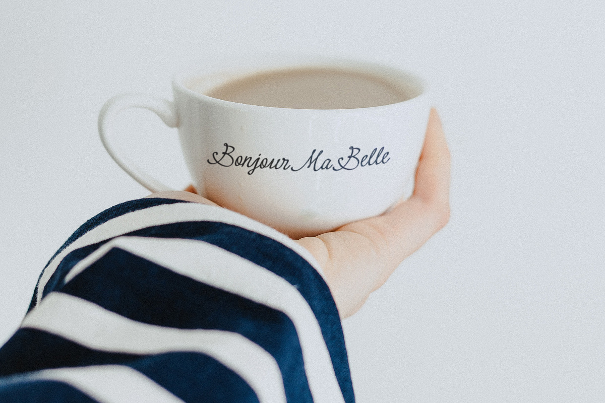 Le French Baguette Script