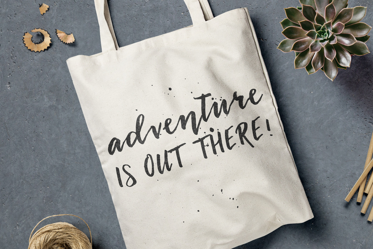 Honolulu | Modern Calligraphy Font, a Script Font by Jen Wagner Co