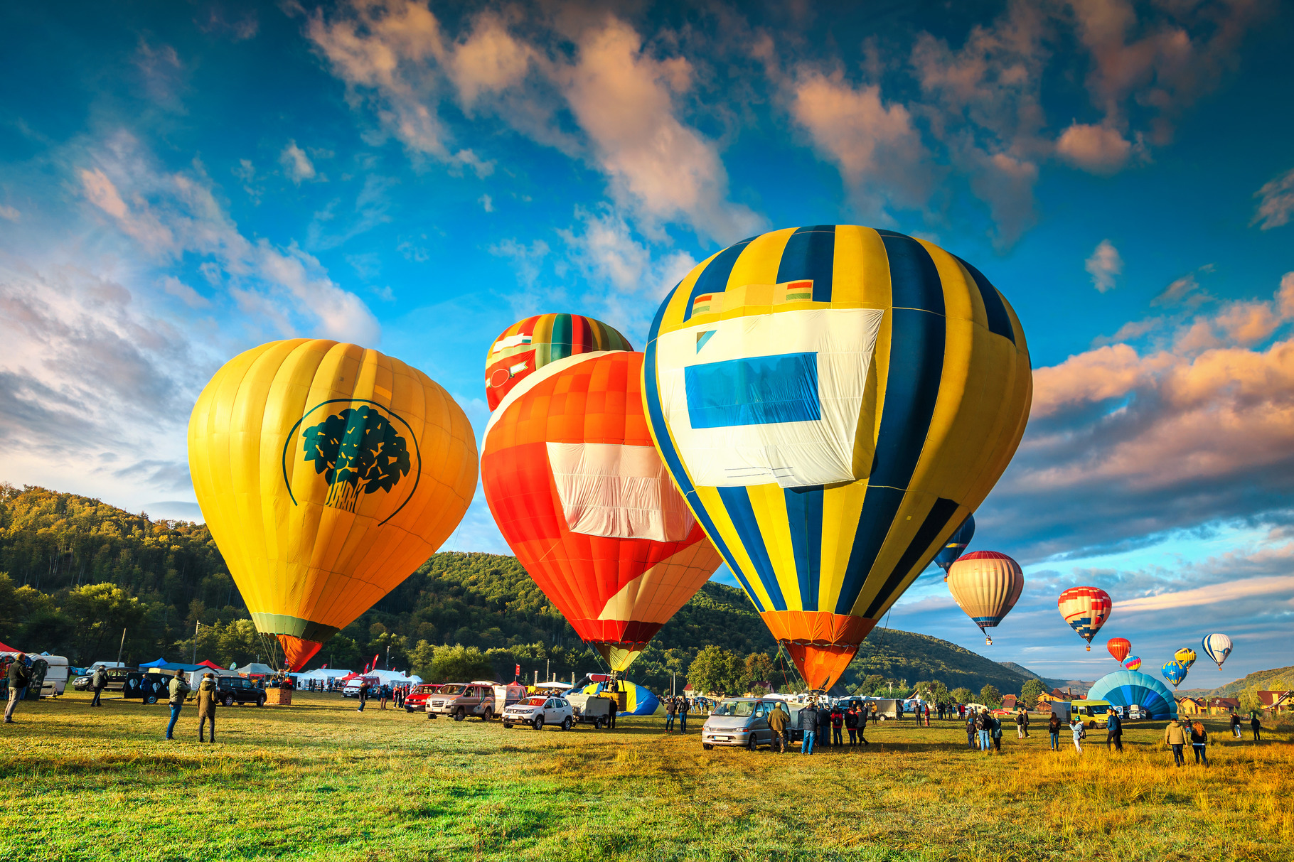 Colorful hot air balloons, a Sports & Recreation Photo by Alpine Dreams