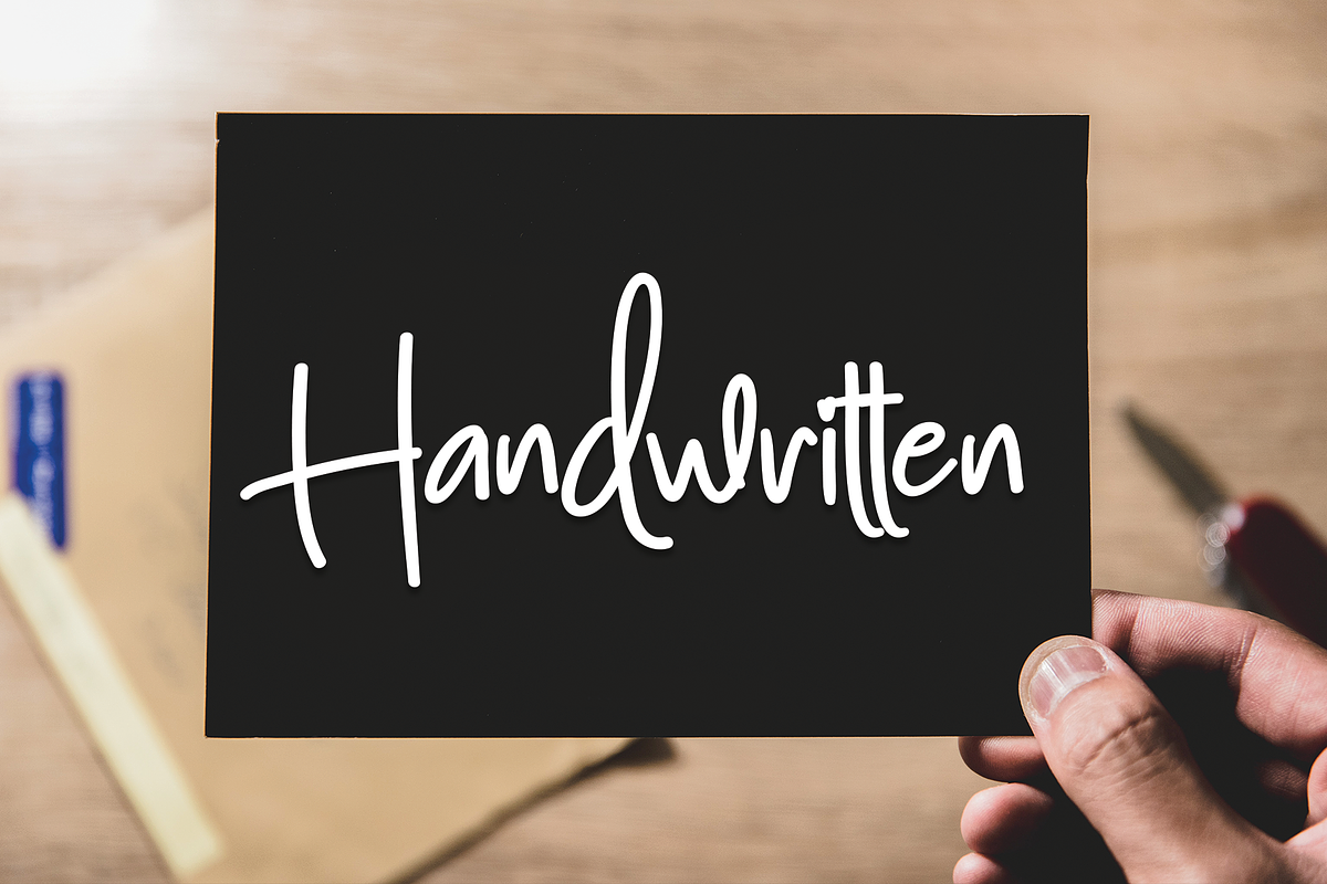 Daily | Script Font, a Script Font by Scratchones