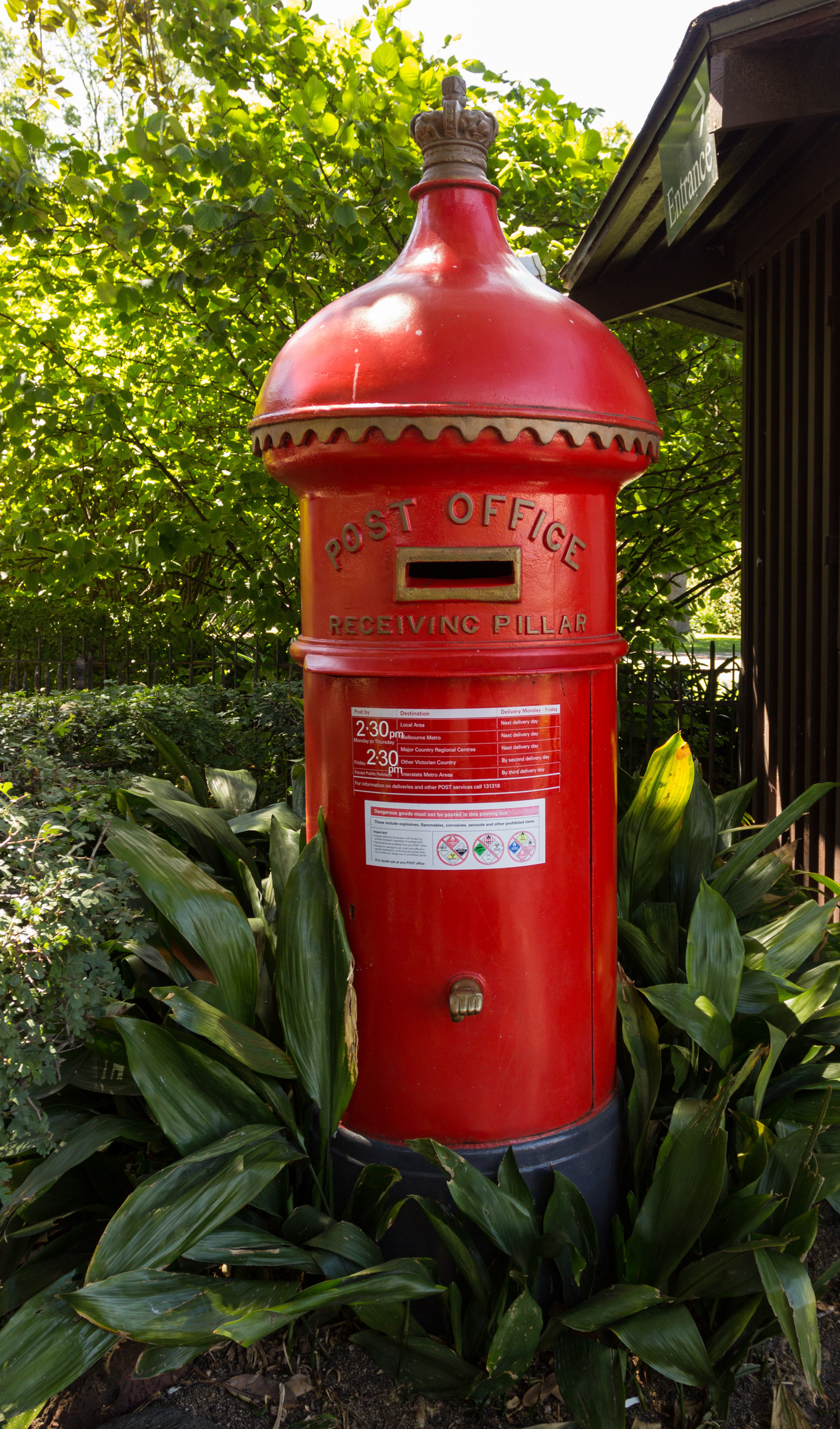 Old red pillar box in Melbourne, an Architecture Photo by Backyard ...