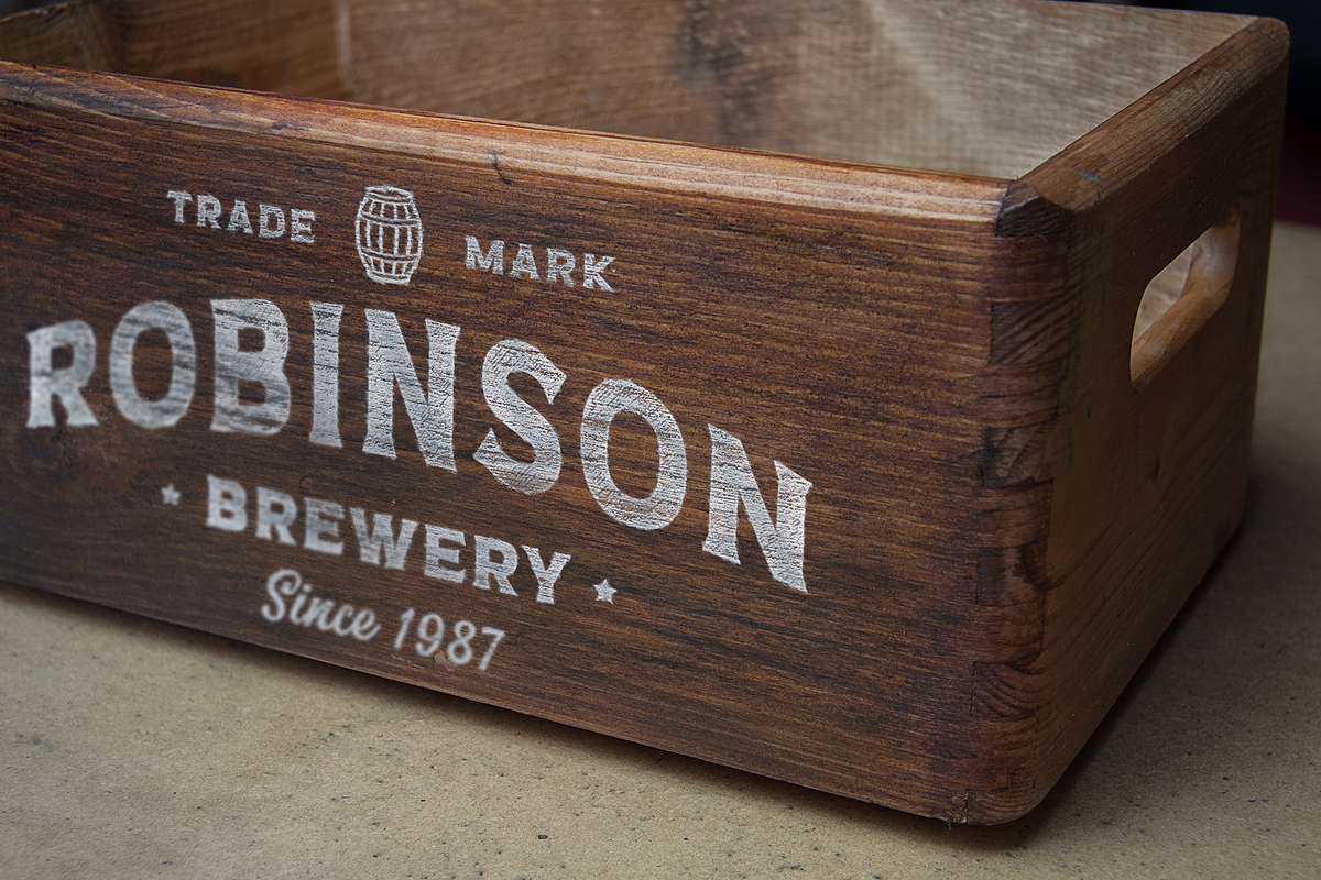Captain Nelson, a Serif Font by Larin Type Co.