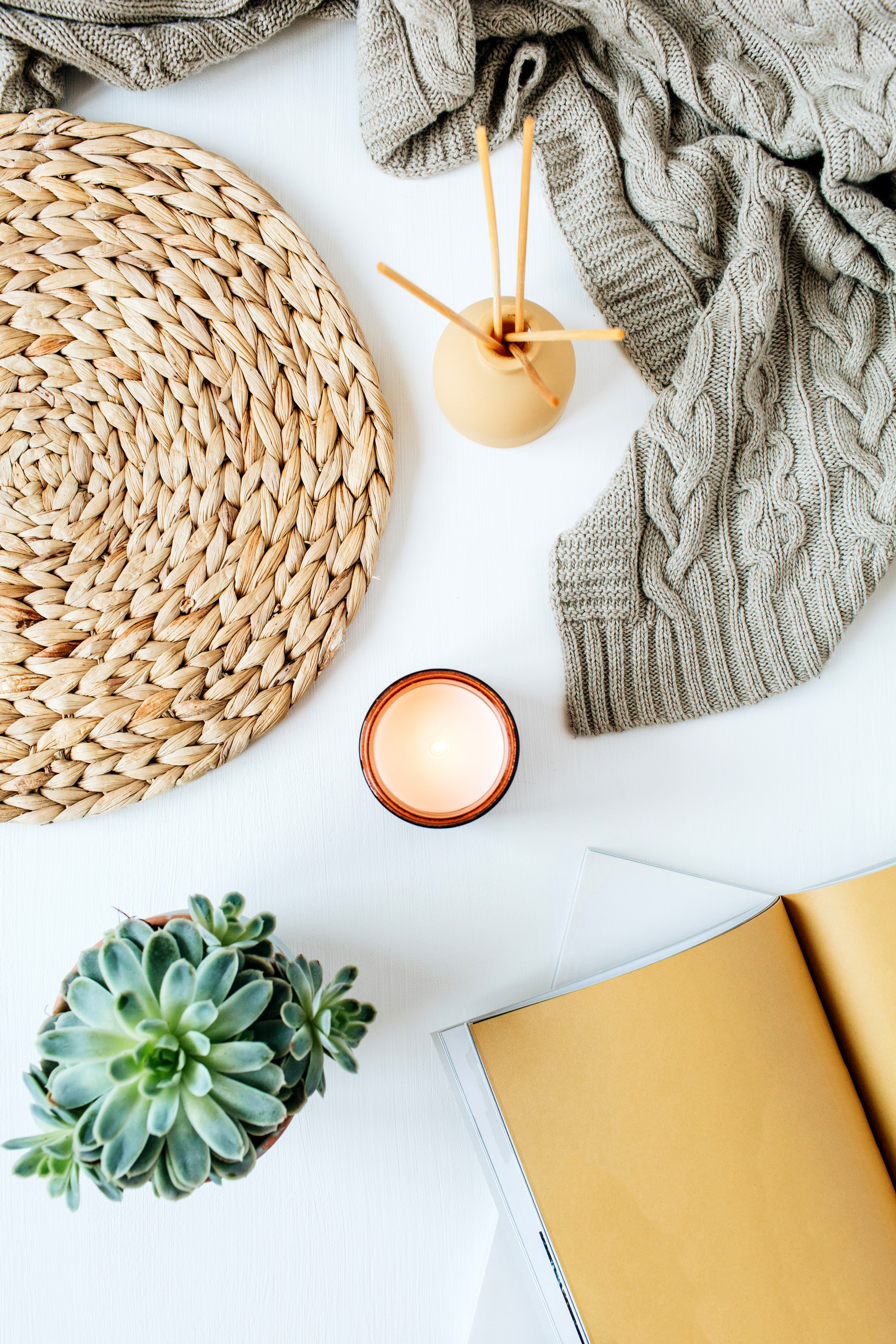 Boho style home workspace, an Arts & Entertainment Photo by Floral Deco