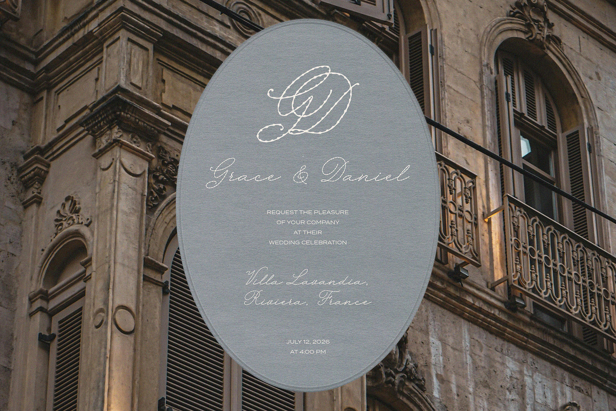 Echo Lace Delicate Script Font
