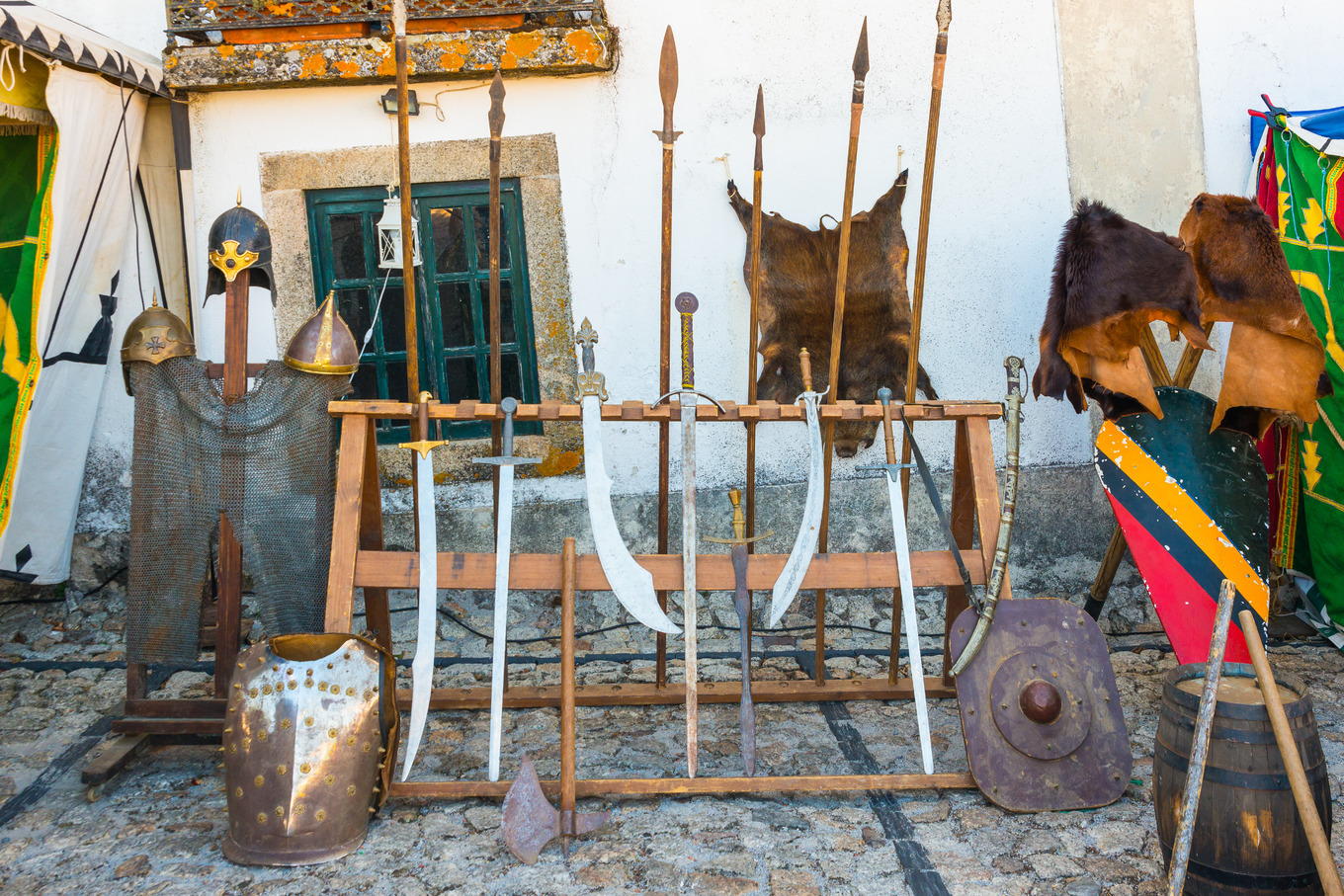 Medieval weapons featuring armor, armour, and battle, an Arts ...