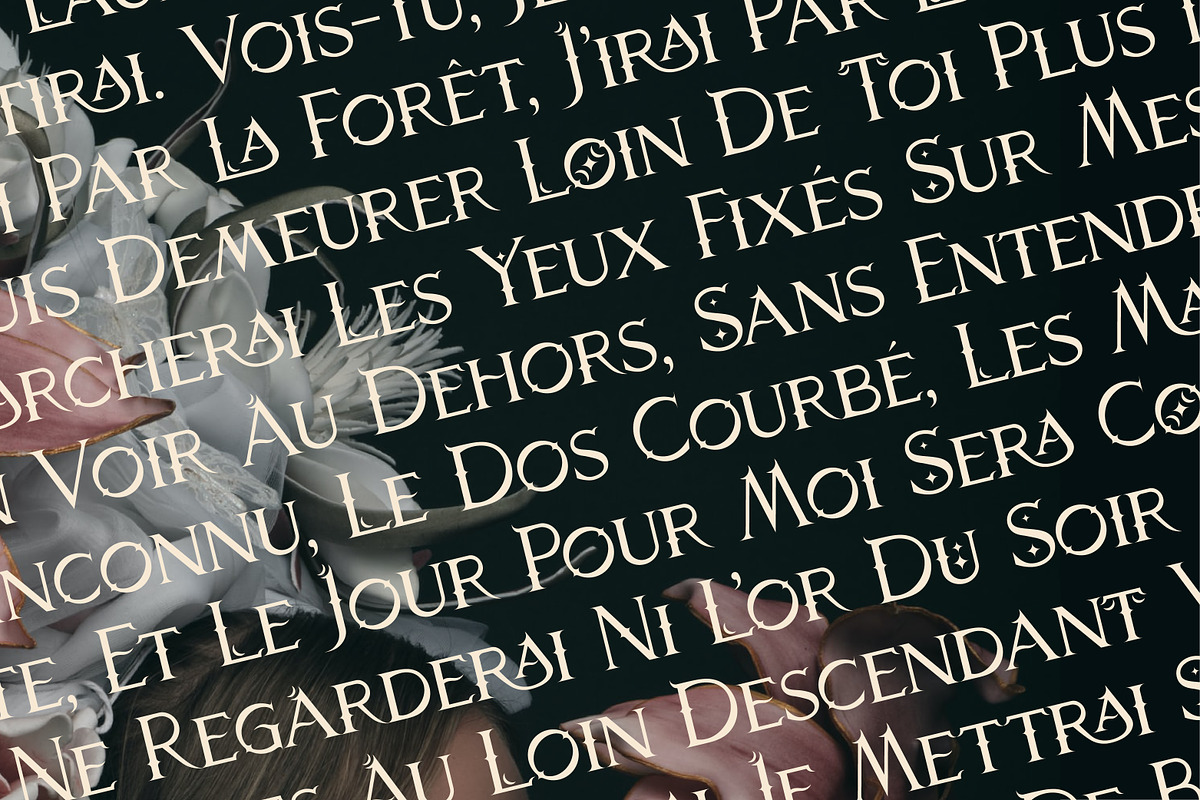 Le Tarot Bold - Celestial Serif Font, a Serif Font by Struvictory.art