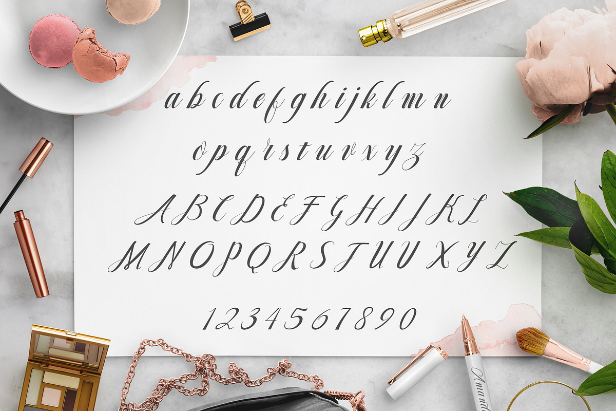 Amanda, a Font by Font Bundles | Creative Market