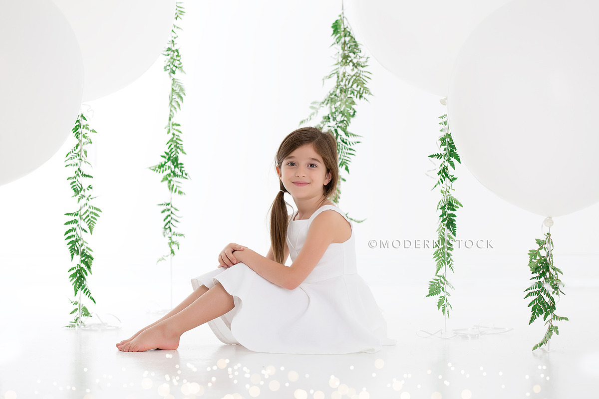 Simple Studio Light Overlays, an Action Add-On by Modern Stock