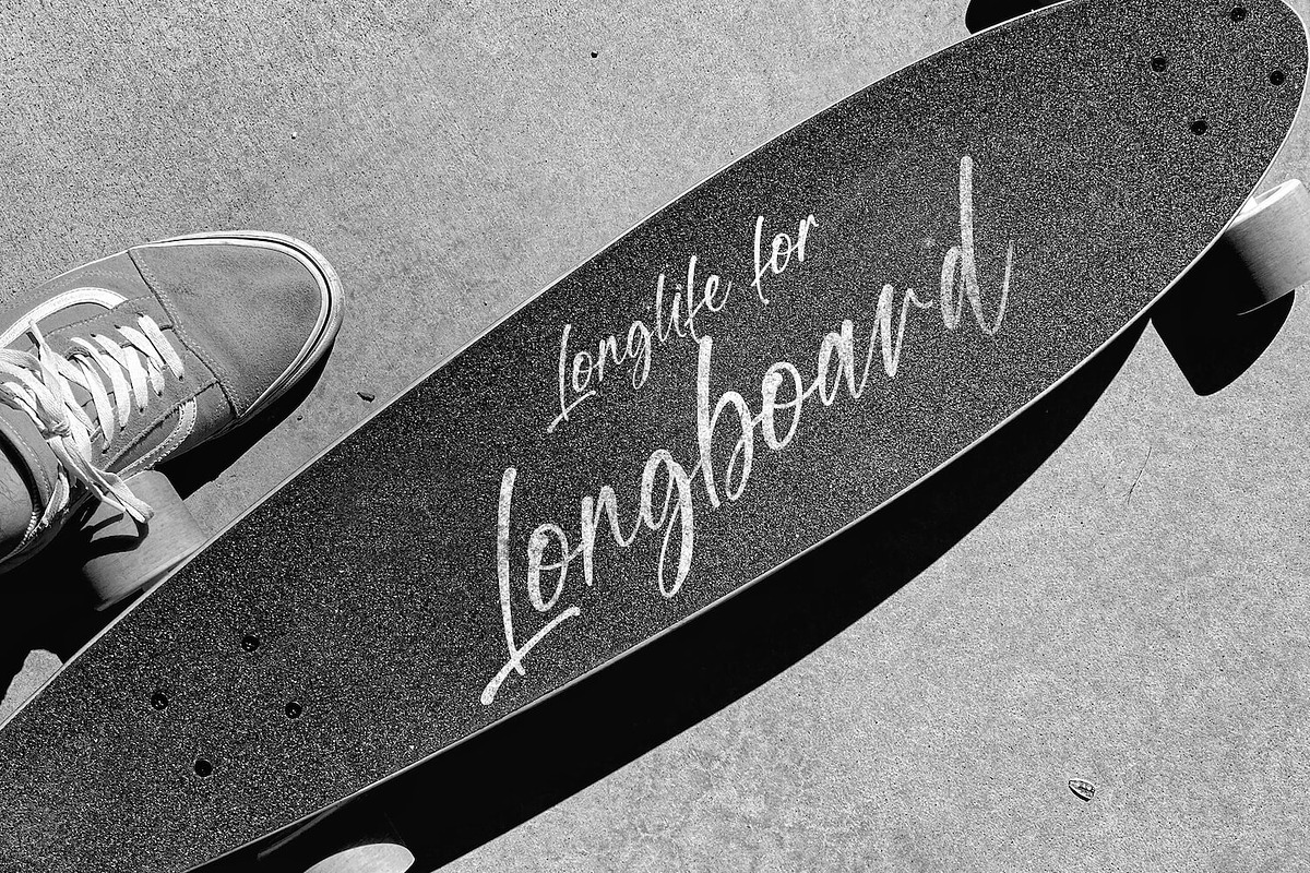 Mugen Ragi - Modern Script Font, a Script Font by StringLabs | Creative Market